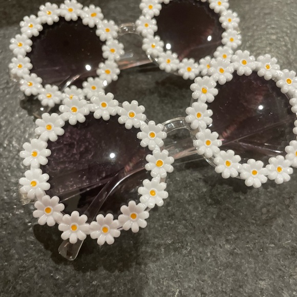 Accessories | New Unused Retro Daisy Sunglasses | Poshmark
